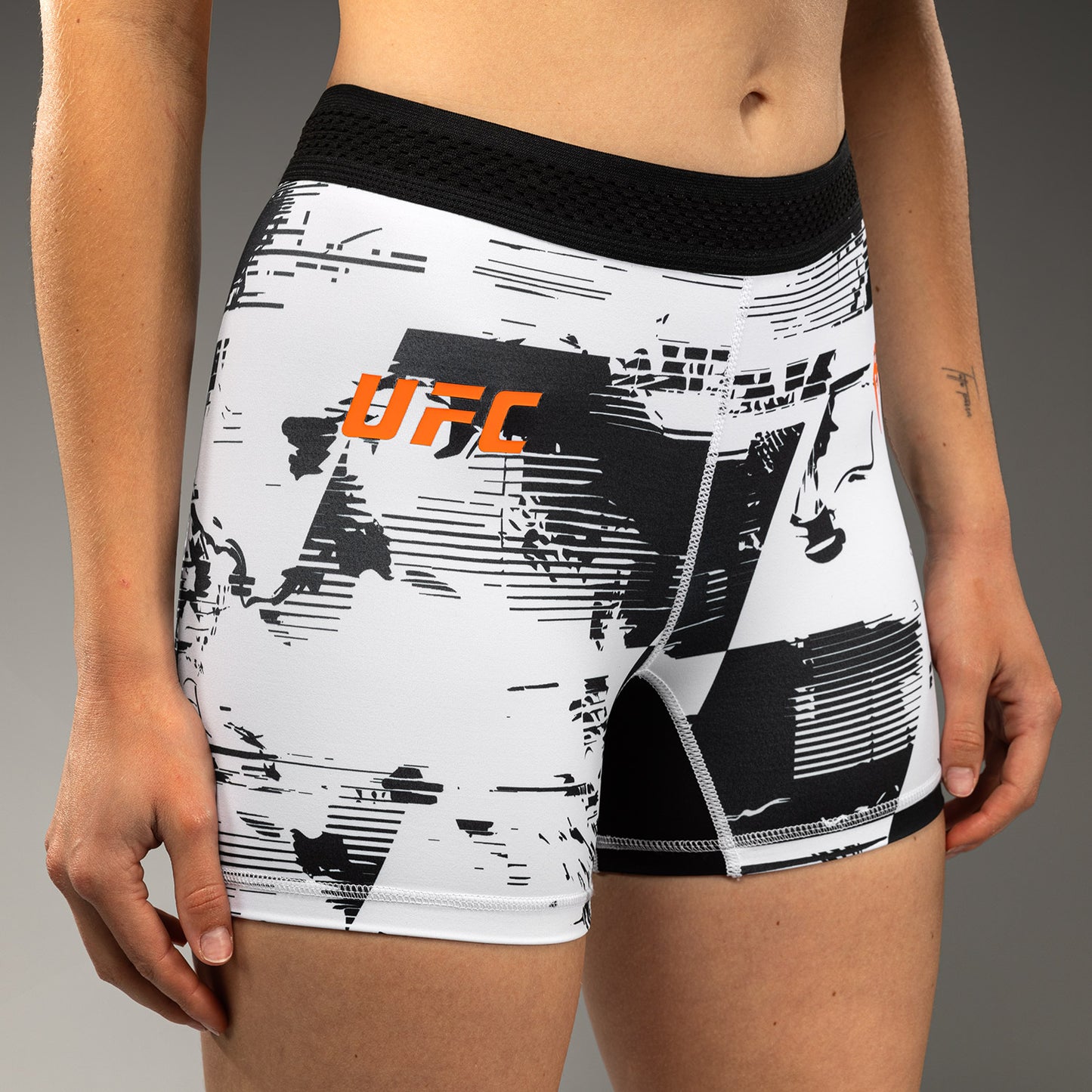 UFC Zenith by Venum Authentic Fight Week Performance Vale Tudo Short D ...